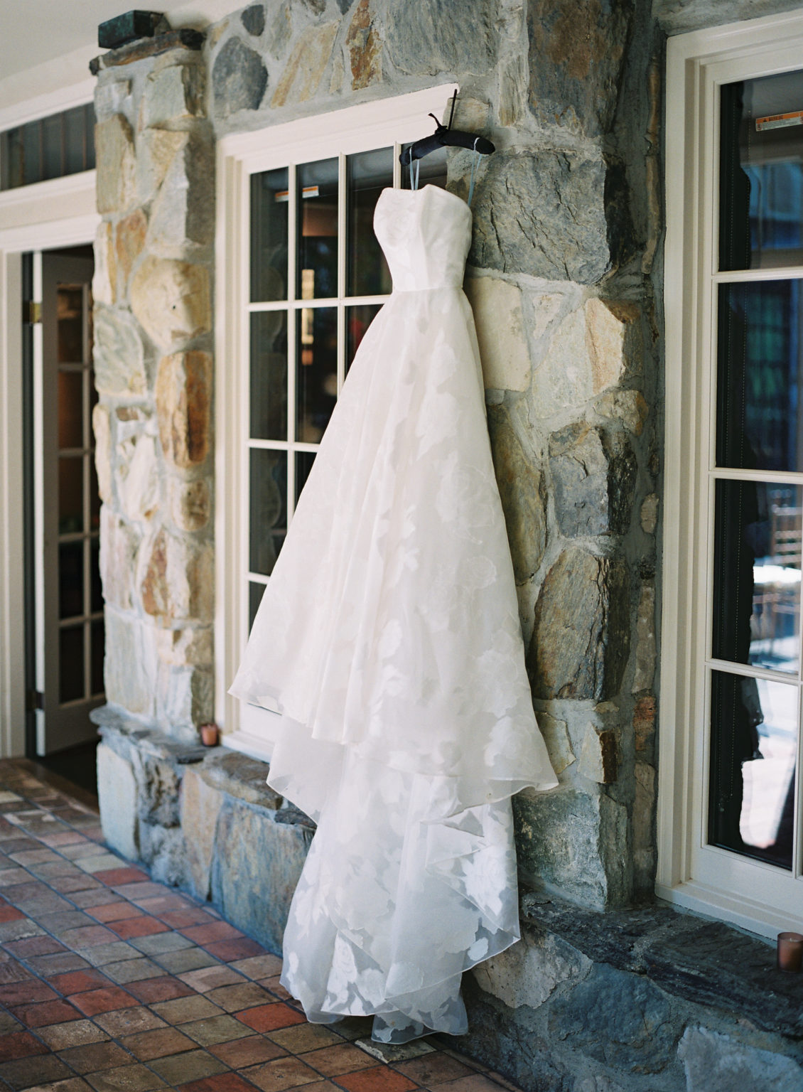 Hudson Valley Wedding at Troutbeck | Anna Gianfrate Photography